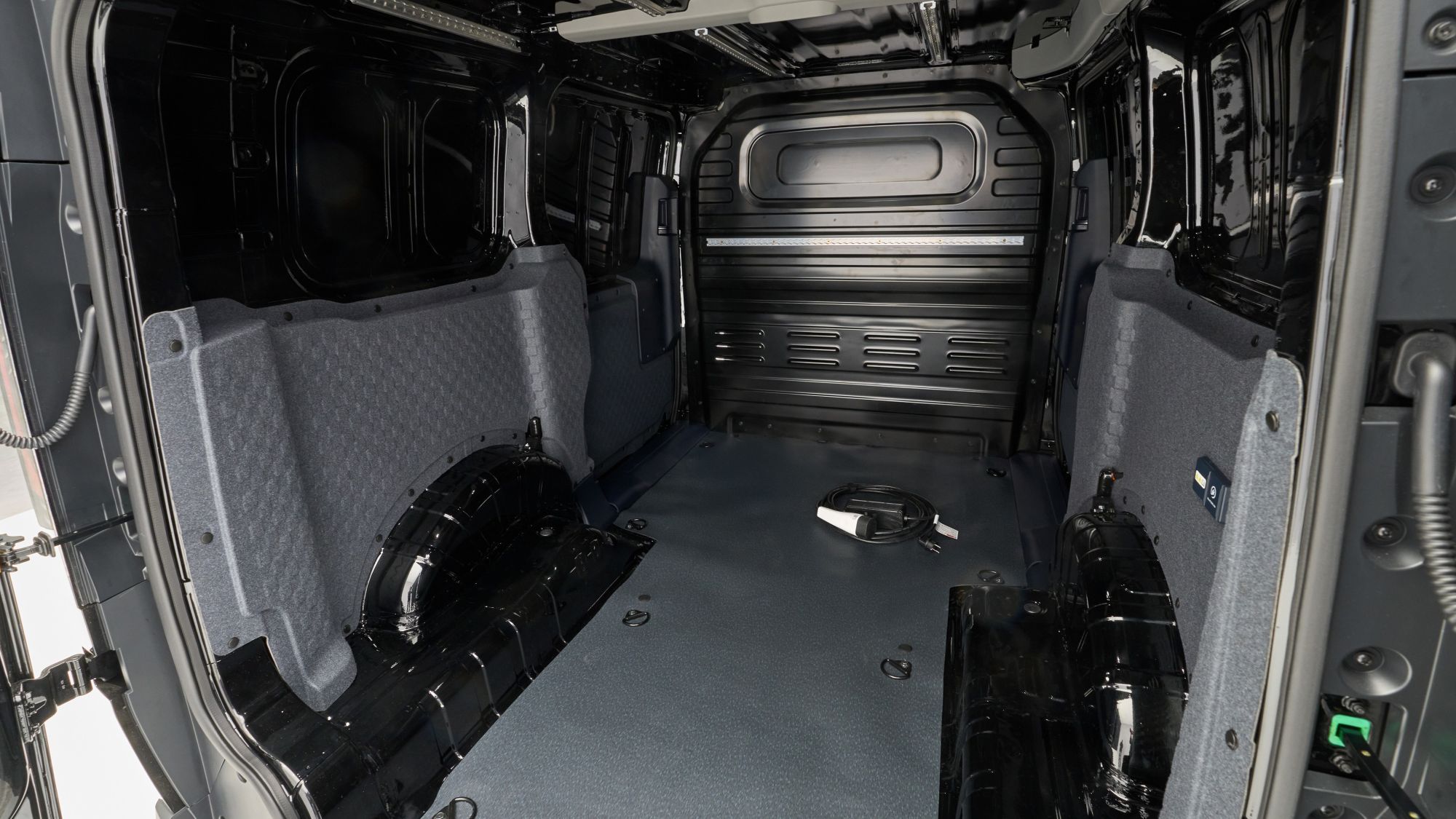 E-Transporter Kia PV5 Cargo startet ab 32.932 Euro in Deutschland ...